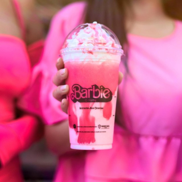 Barbie: Marcas faturam com tamancos, bebida com glitter e até donuts ...