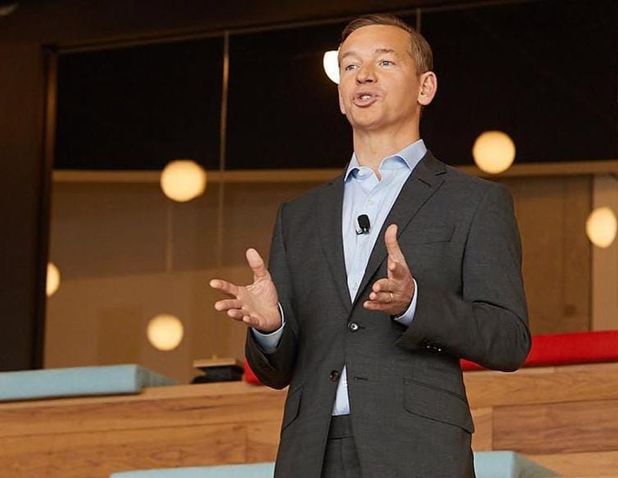 As 3 previsões do CEO global do McDonald's para o setor de fast-food em ...