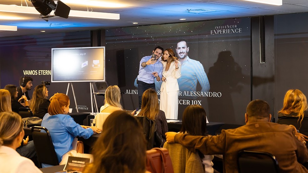 De secretária executiva a uma das maiores influenciadoras de moda do ...