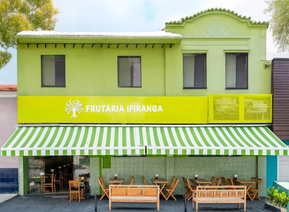 Frutaria que começou com loja de 30 m² vira rede de franquias que ...