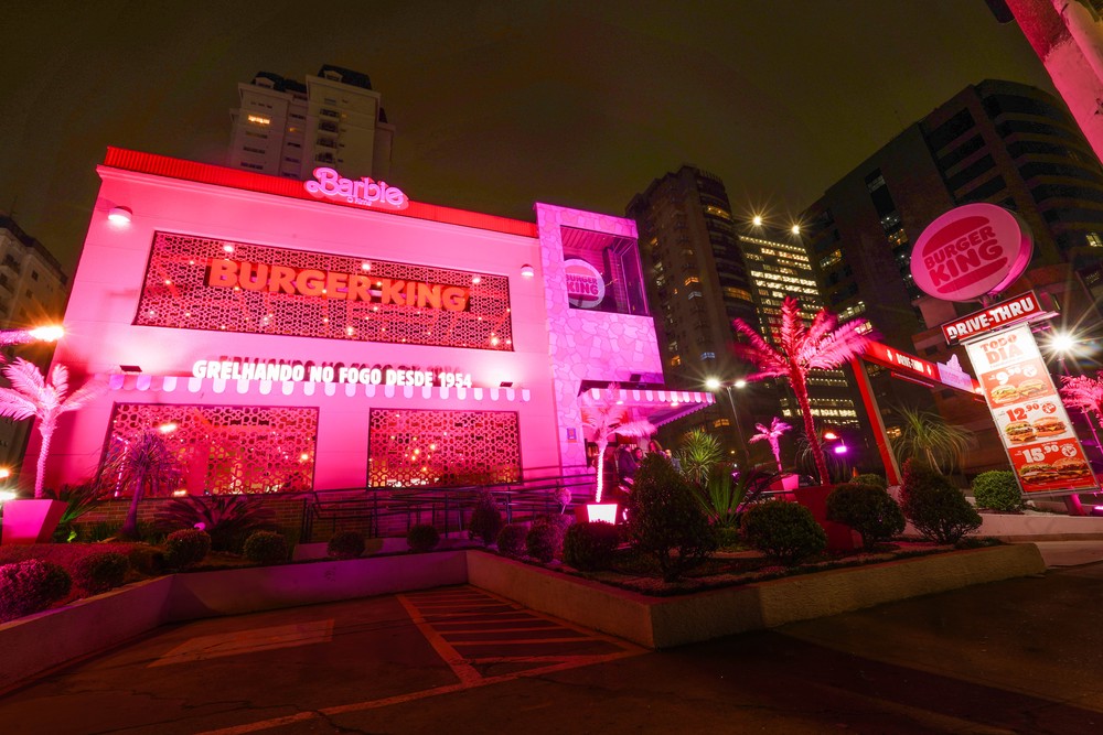 Restaurante do Burger King se transforma em Casa da Barbie, em São ...