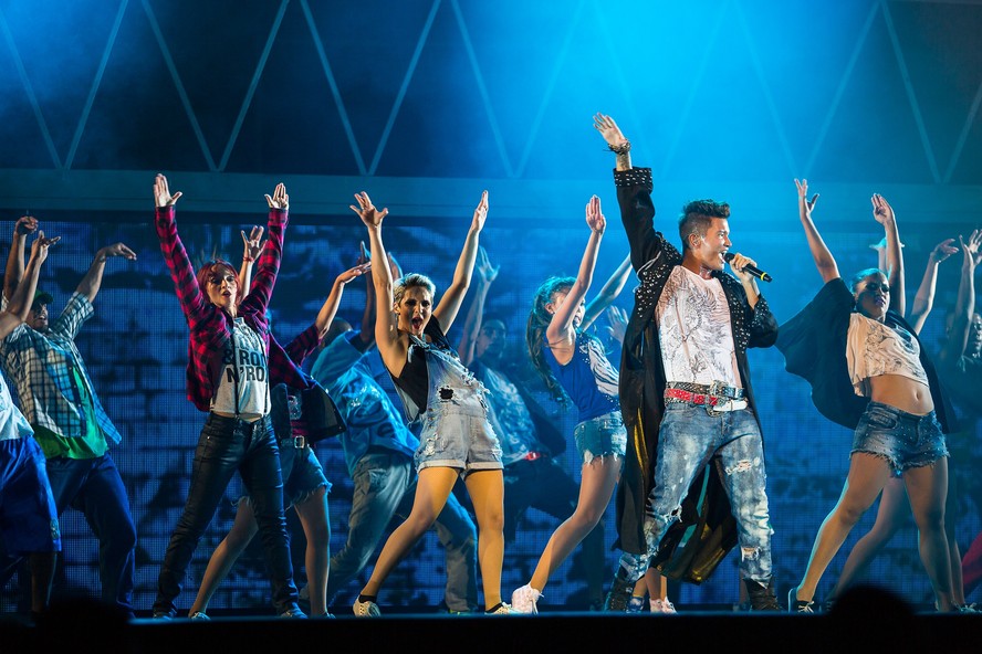 Teatro musical: conheça empresas de figurino, produção e música que ...