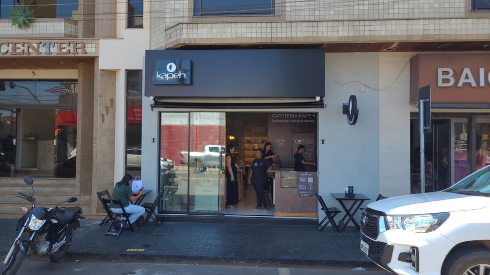 Mineira abre rede de cafeterias que vende cosméticos à base de café e ...