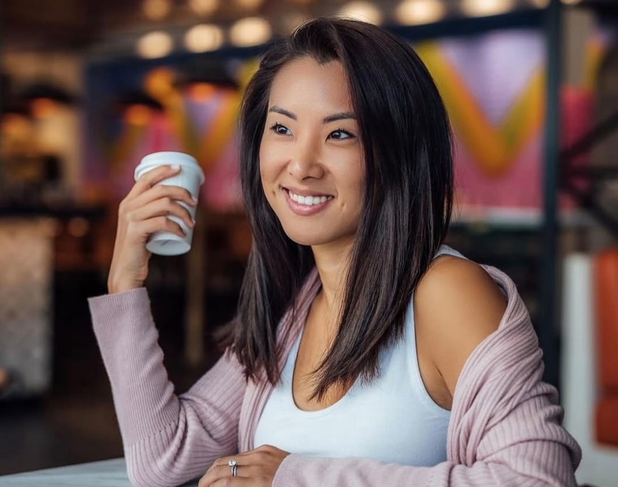 Mulher que se aposentou aos 30 anos diz que ficou 'entediada' em seis ...