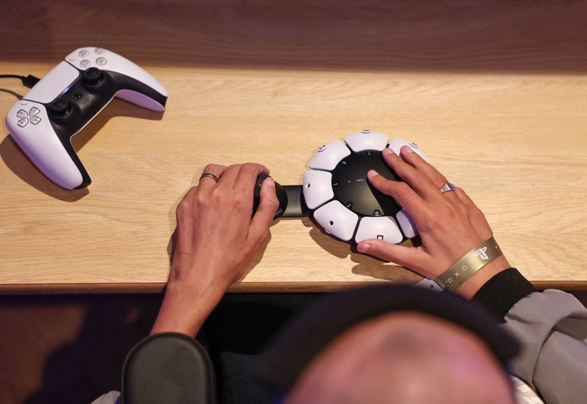 Sony lança controle de PlayStation para facilitar o uso por jogadores ...