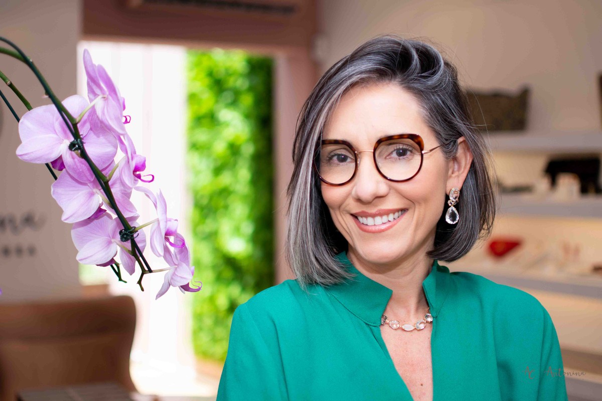 Ela se tornou influencer da própria marca de semijoias e hoje fatura ...