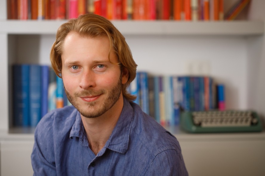 Yuna chega ao mercado para incentivar o hábito da leitura entre as ...