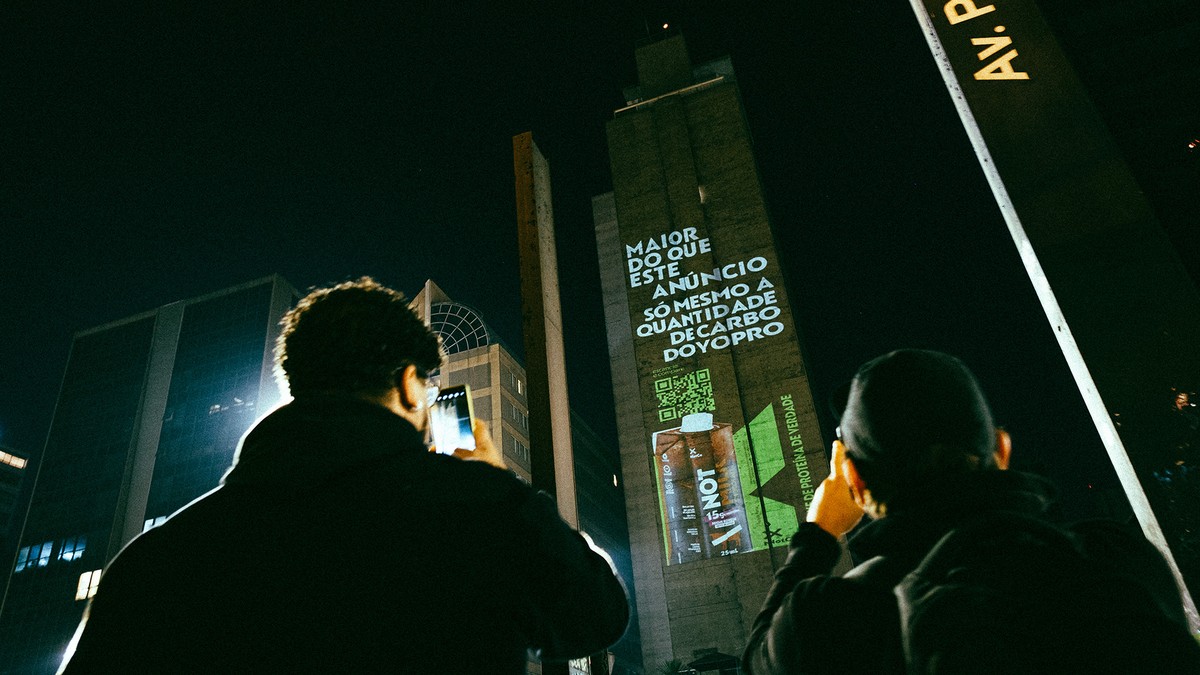 Com Fernando Machado, NotCo adota marketing de guerrilha e provoca ...