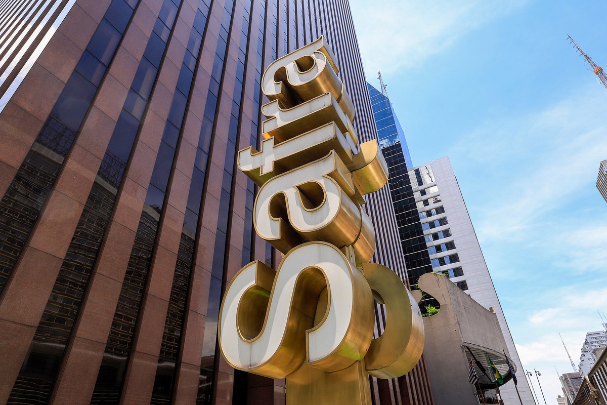 Banco Safra assume controle do conglomerado financeiro Alfa, quase um ...