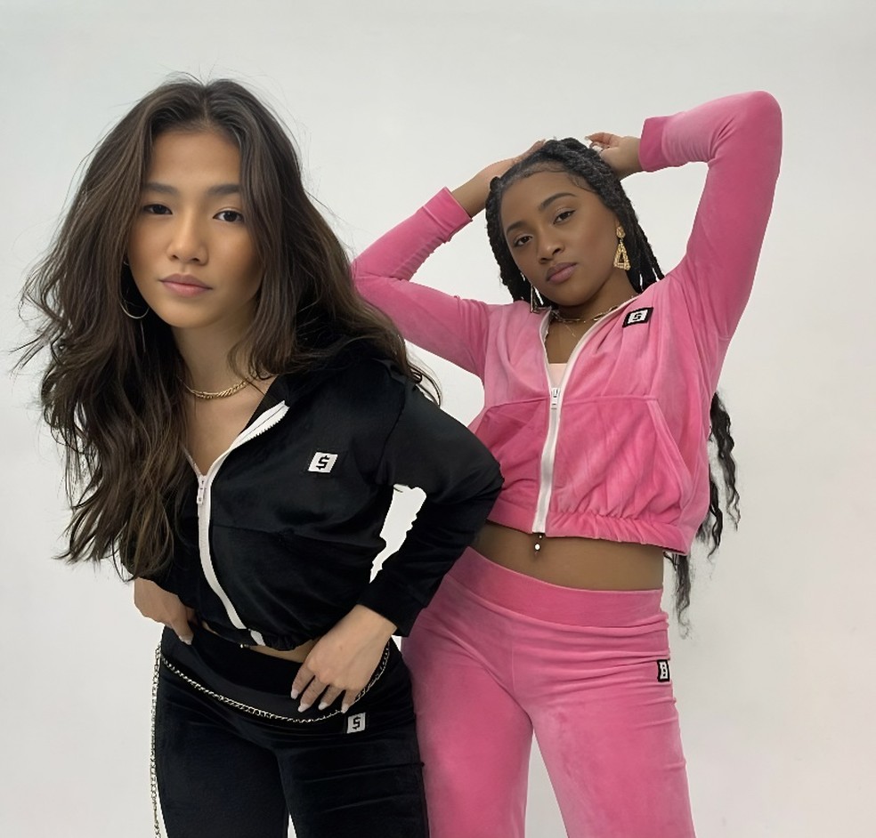 Sucesso na música, rapper AJULIACOSTA é dona de marca de moda que ...