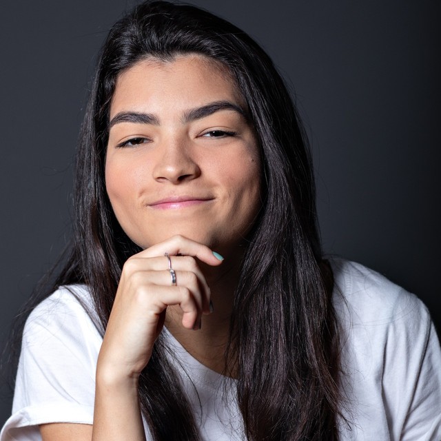 Lara Santana: conheça a jovem atriz que atrai seguidores e marcas com ...