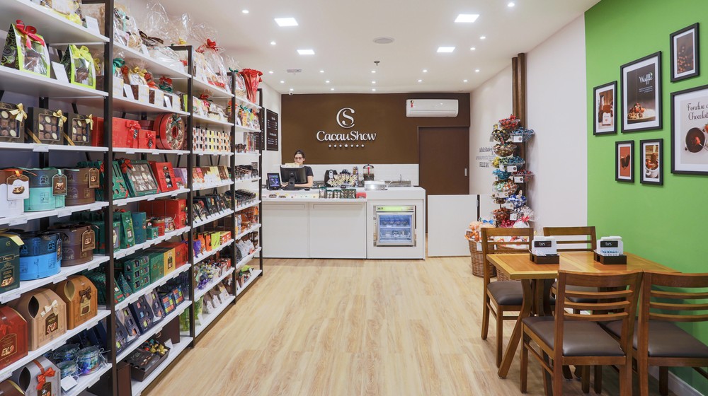Quanto custa uma franquia da Cacau Show? Veja modelos, valores e prazos de retorno