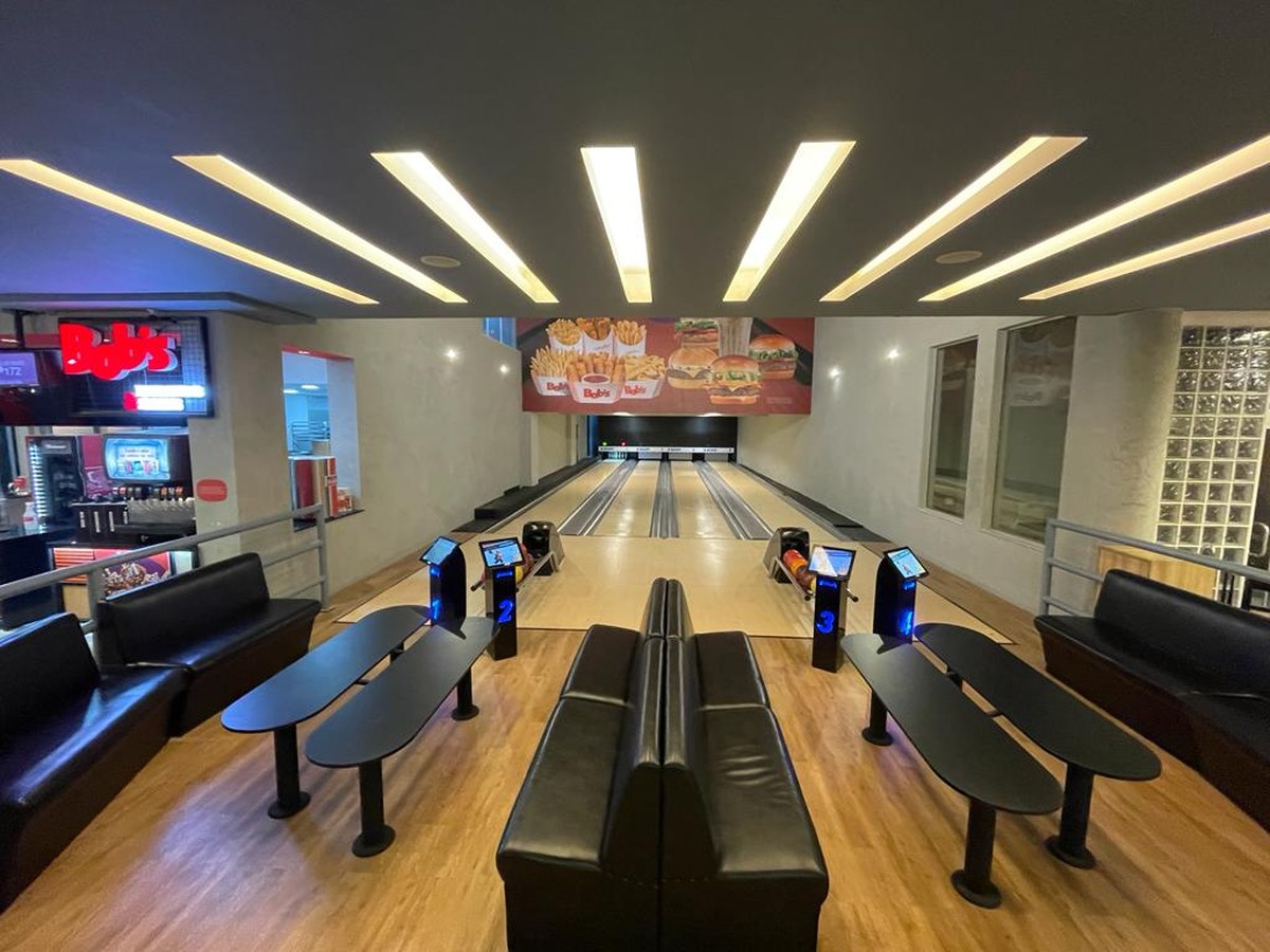 Bob’s abre restaurante com pista de boliche dentro; veja fotos ...
