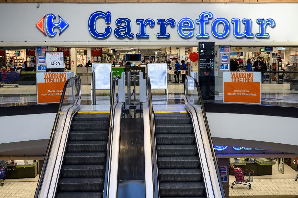 Carrefour é a maior varejista do país, com mais de R$ 100 bilhões em ...