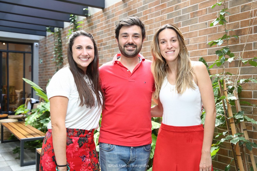 Empreendedores fazem sucesso com 'shopping online' para noivos ...