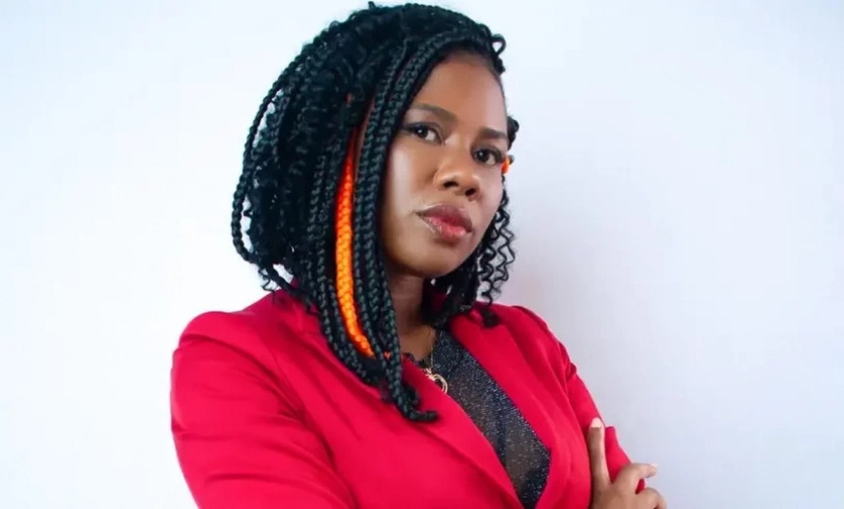 Trancista cria técnica indolor e abre salão para reafirmar beleza da ...