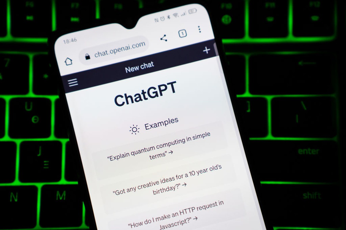 ChatGPT está fora do ar? OpenAI diz que chatbot enfrenta problemas