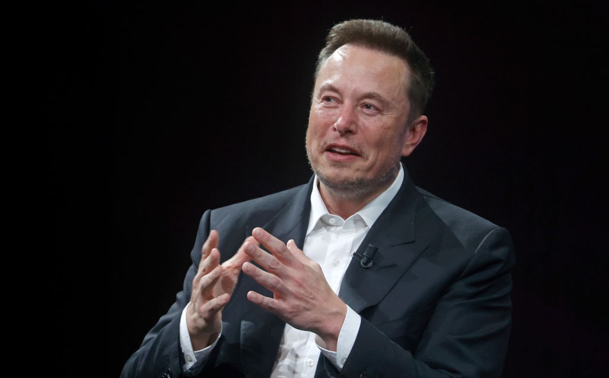 Elon Musk perde quase US$ 25 bilhões, mas continua sendo o homem mais ...