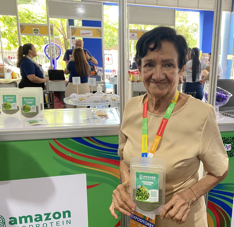 Aos 76 anos, ela fundou uma startup de suplementos a partir de uma planta tradicional da ...